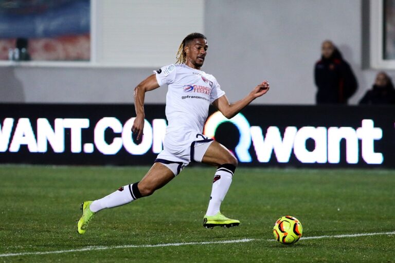 Mercato - Officiel : Florian Ayé de retour à Auxerre ! - MaLigue2 Mercato - Officiel : Florian Ayé de retour à Auxerre ! - MaLigue2